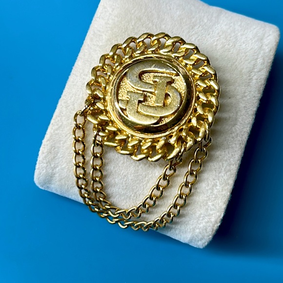 St. John | Jewelry | Vtg Stjohn Unique Brooch | Poshmark